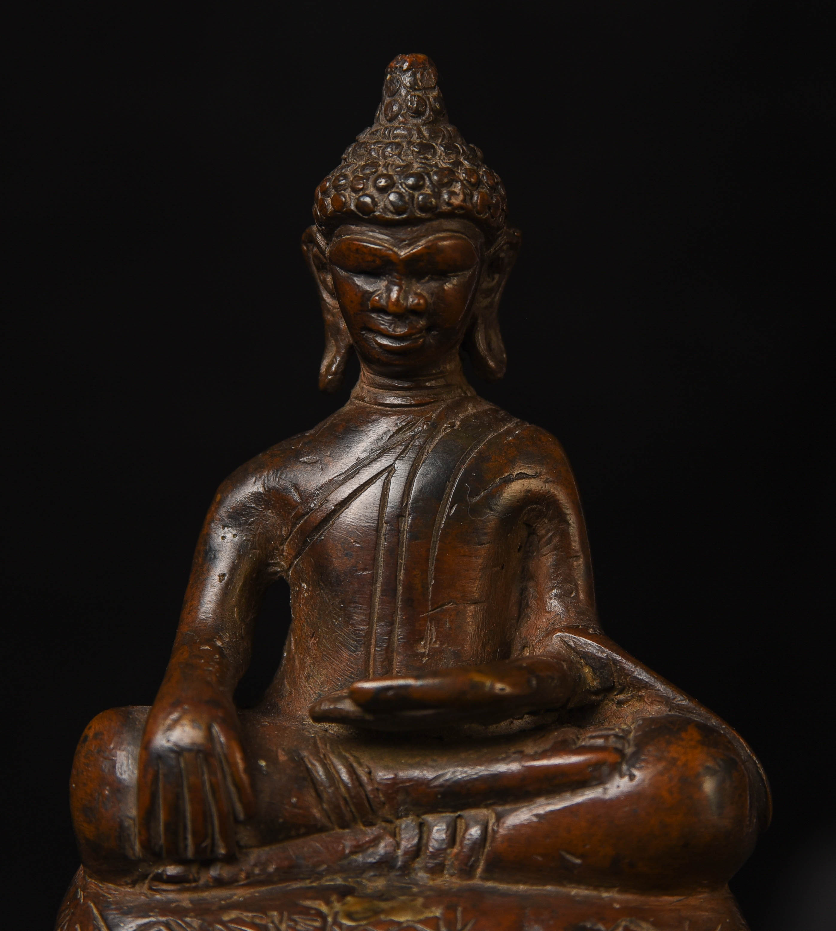 Antique & Vintage Buddhas Statues, Large Wooden Buddha Statues - The ...