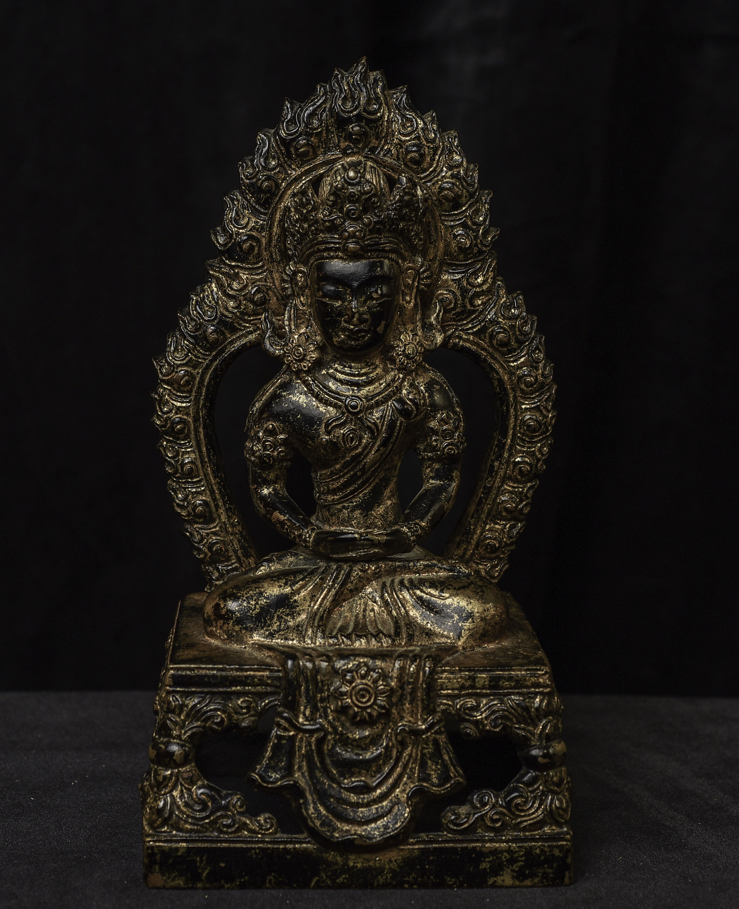 Antique & Vintage Buddhas Statues, Large Wooden Buddha Statues - The ...